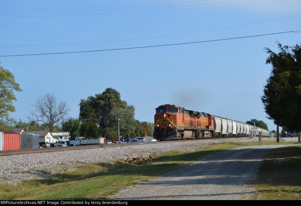 BNSF 5047 with a wb frac sand train